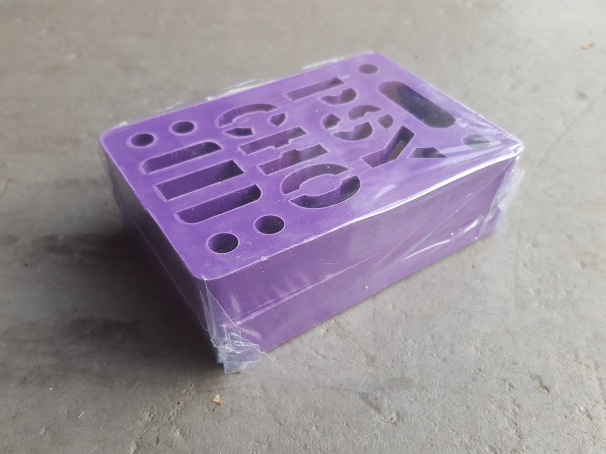 Riser Pads Psycho Risers - 1/2" PURPLE – SK8supply.com
